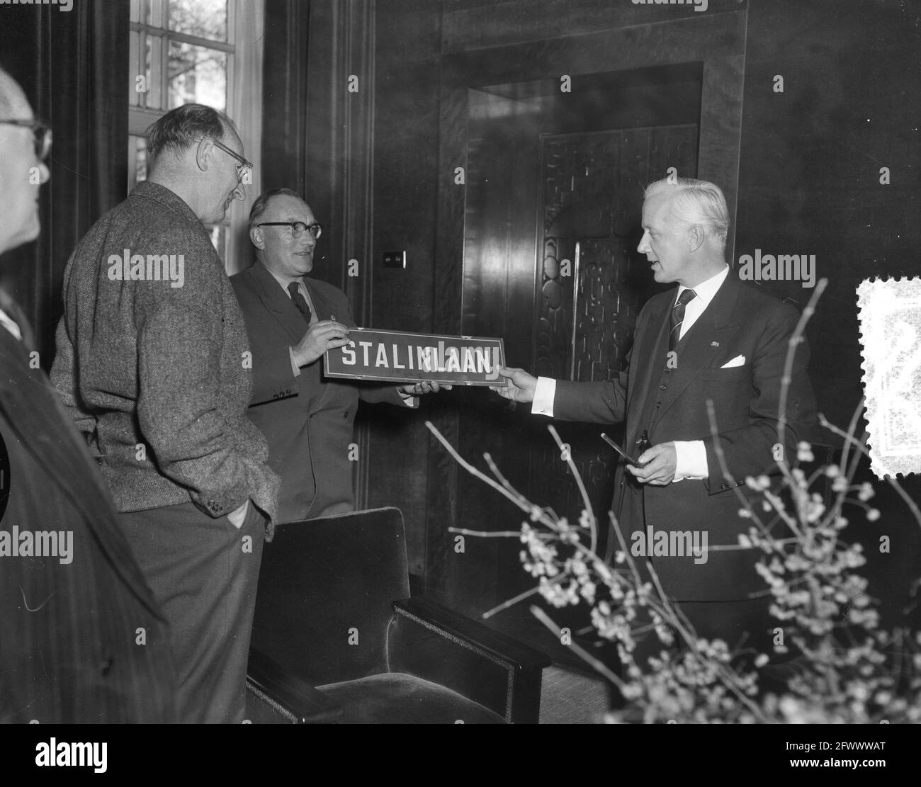 Stalin sign hi-res stock photography and images - Alamy