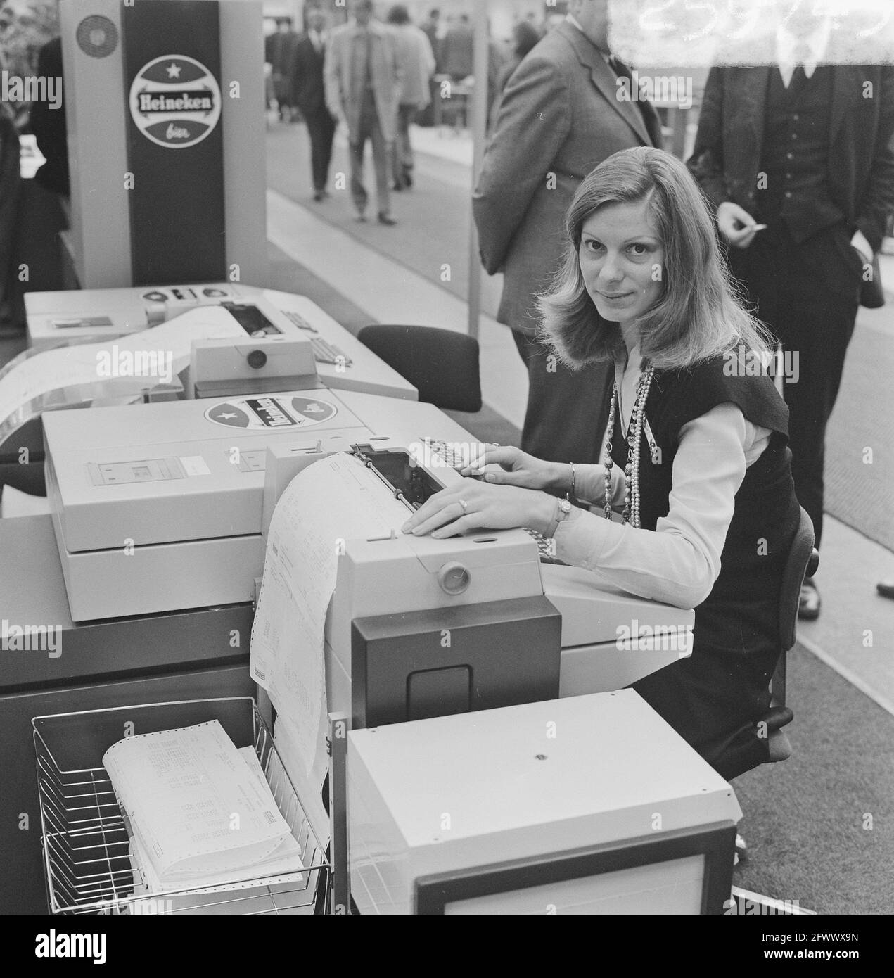 1972 computer Black and White Stock Photos & Images - Alamy