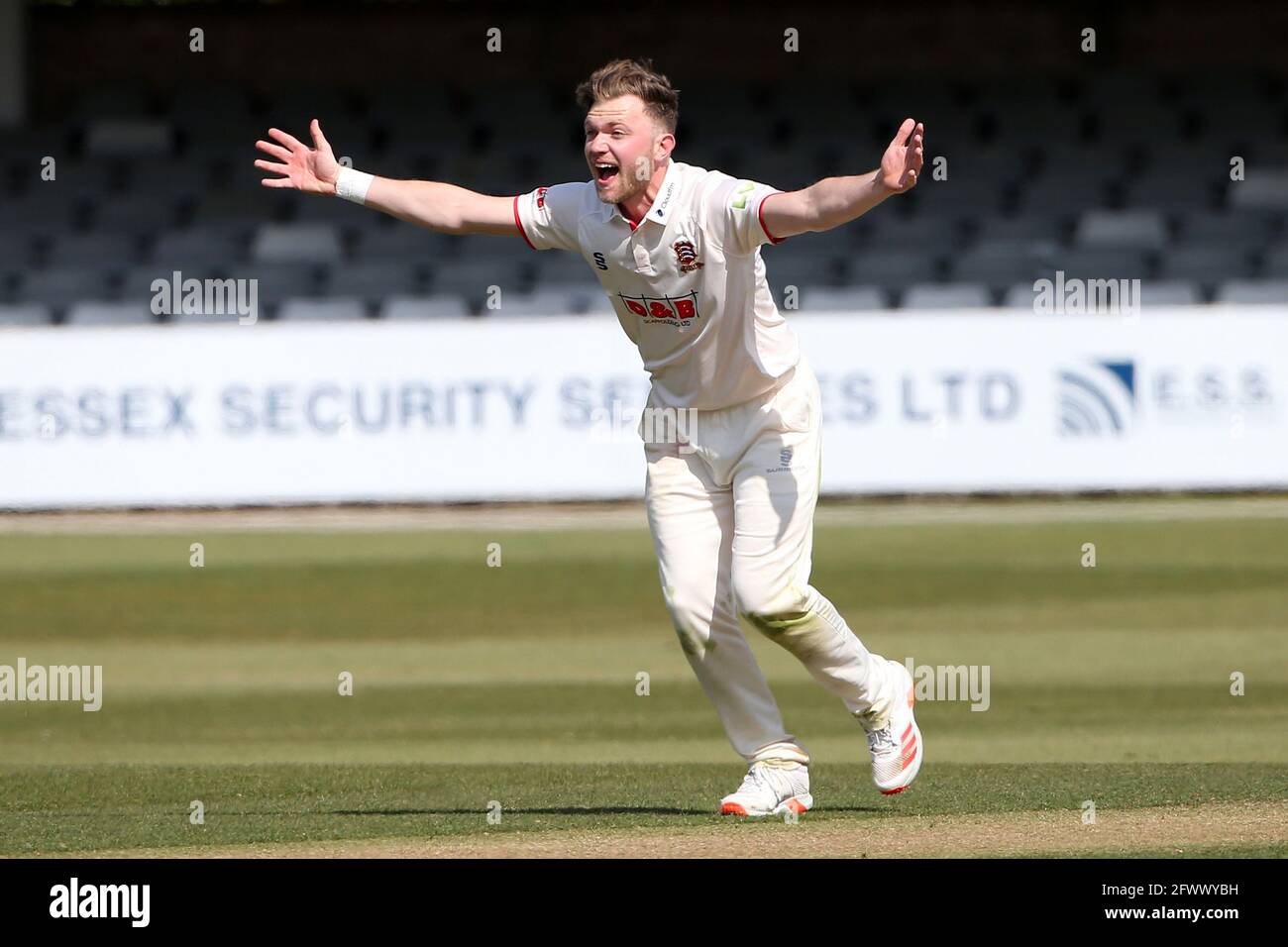 Sam Cook of Essex appeals for a wicket during Essex CCC vs Durham CCC ...