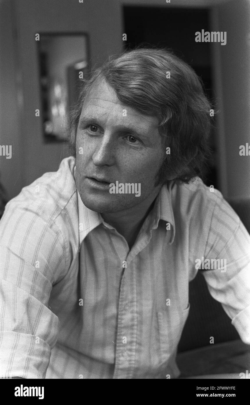 Soccer player finn seemann hi-res stock photography and images - Alamy