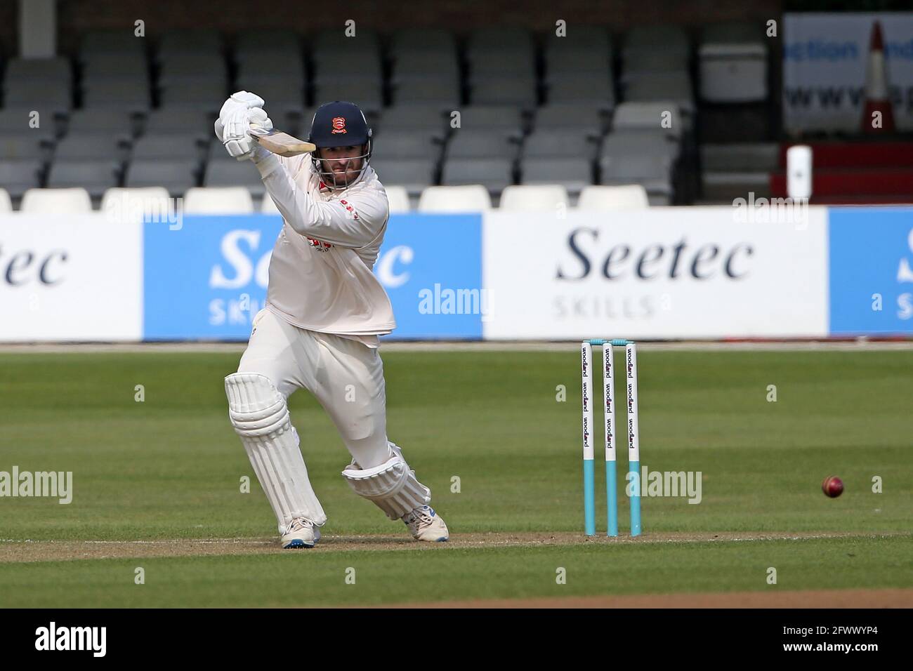 Paul Walter in batting action for Essex during Essex CCC vs Lancashire ...