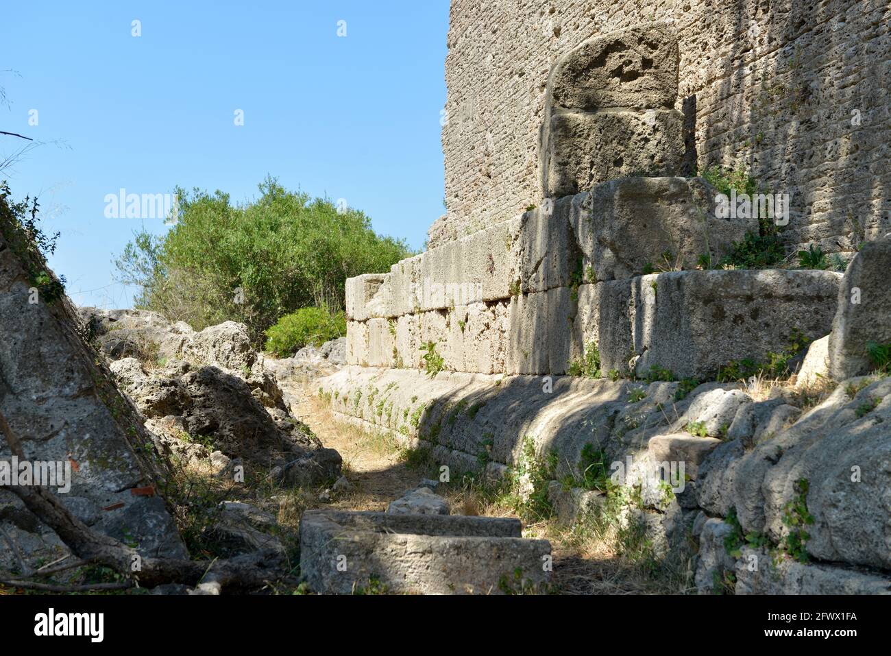 Cosa italy etruscan hi-res stock photography and images - Alamy