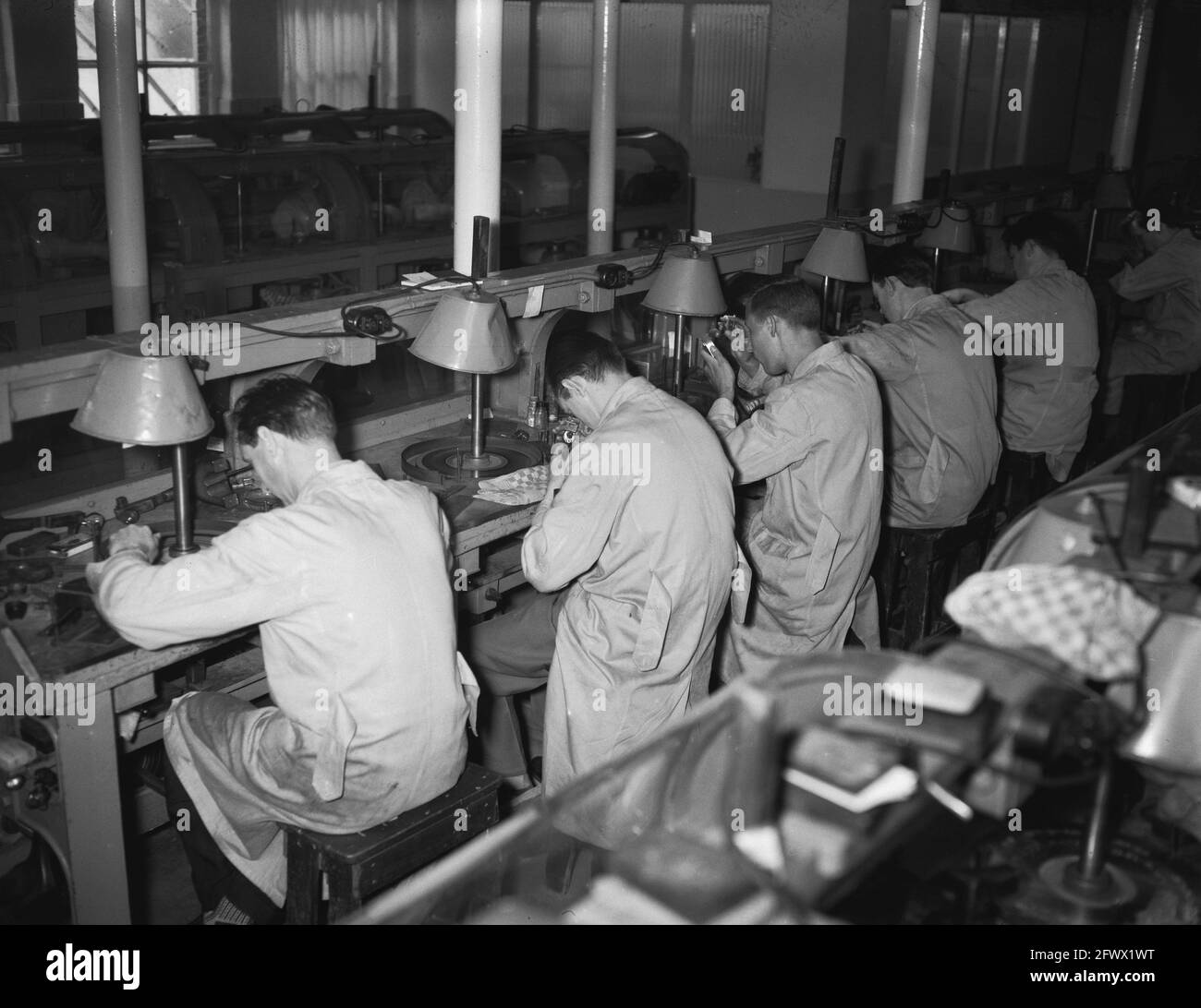 Assignments diamond cutting factory gassan hi-res stock photography and ...