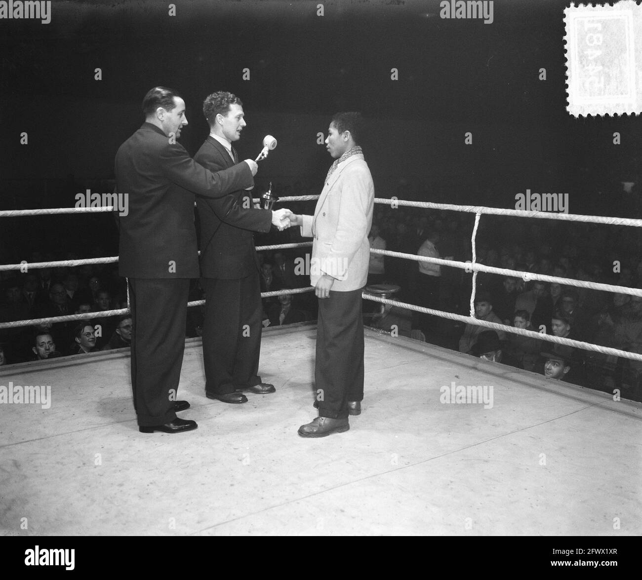 Assignments coca cola boxing hi-res stock photography and images - Alamy