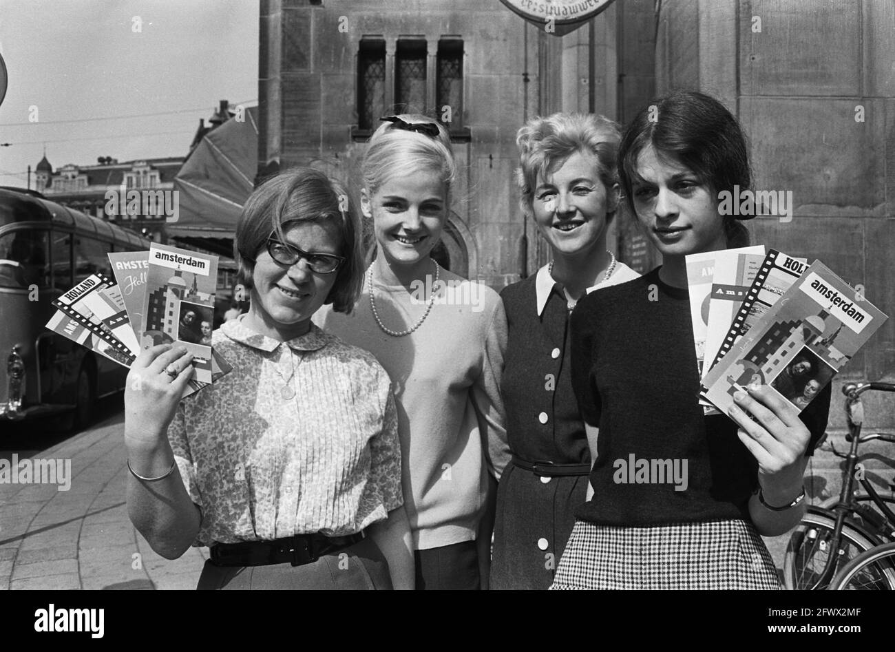 Amsterdam VVV informers are ready to catch tourist traffic, the girls ...