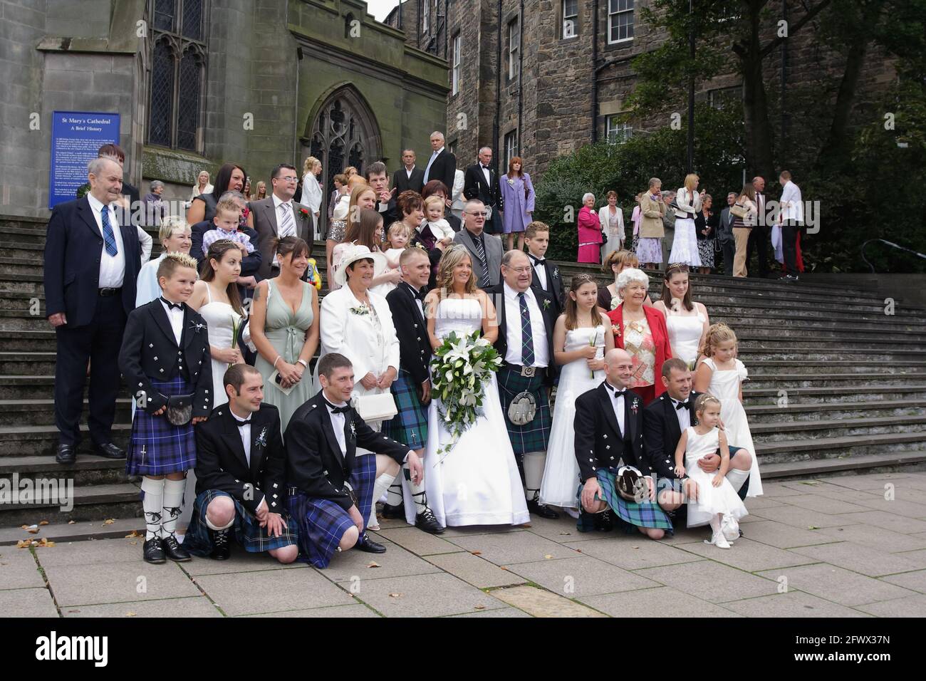 Edinburgh scotland bride wedding hi-res stock photography and images ...