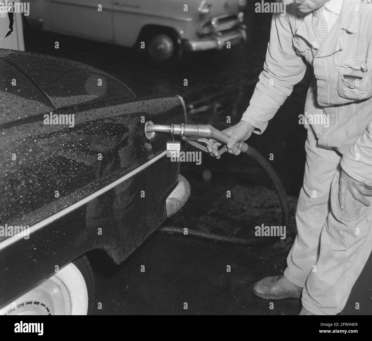 Assignments walter thompson hi-res stock photography and images - Alamy