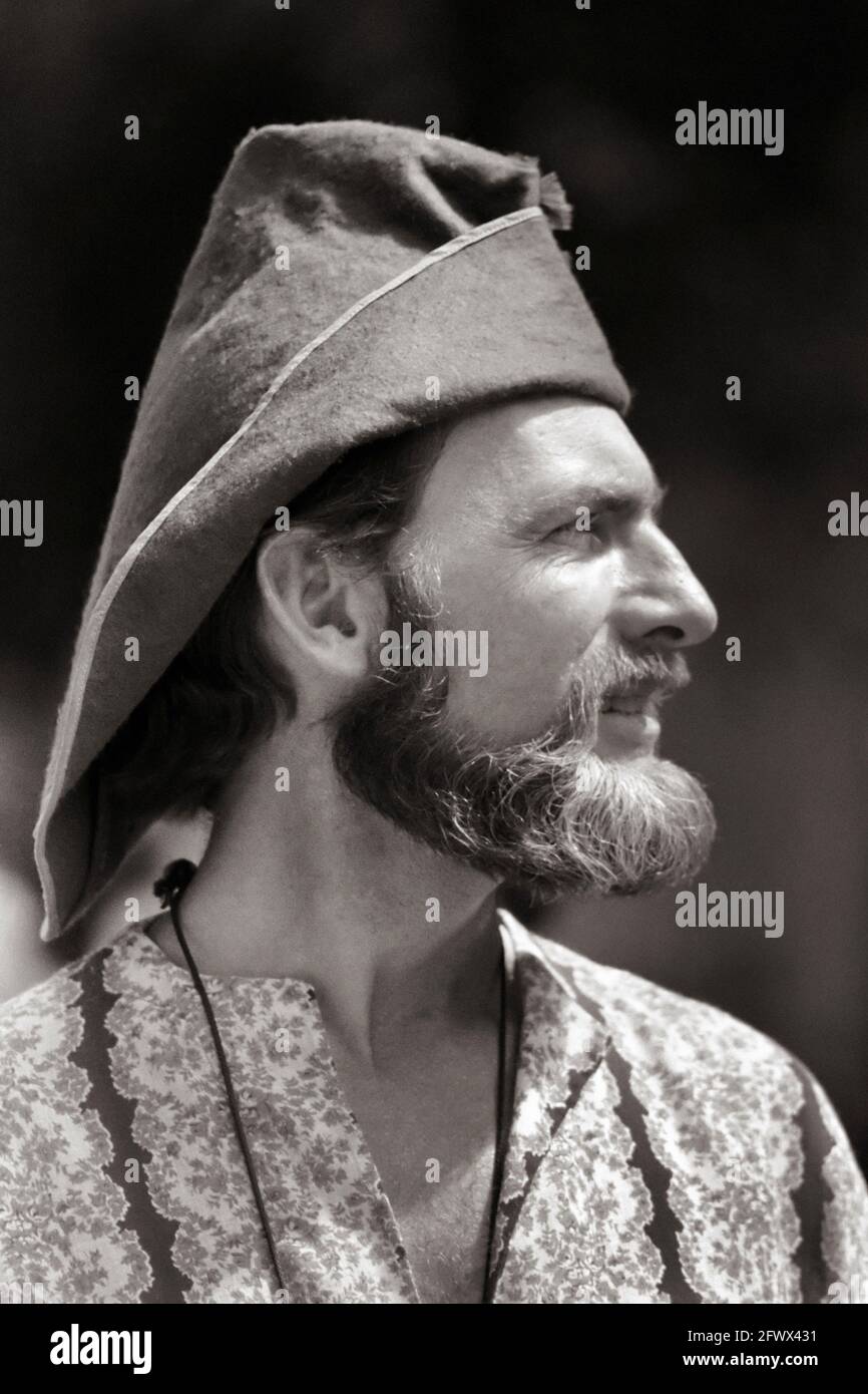 Man 1960s beard hi-res stock photography and images - Alamy