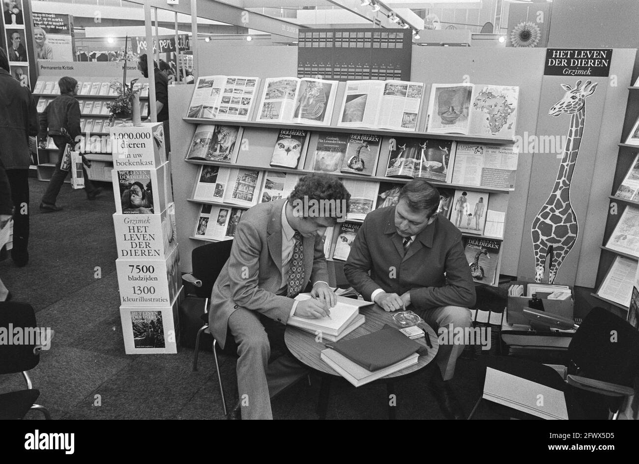 1970 photo booth hi-res stock photography and images - Alamy