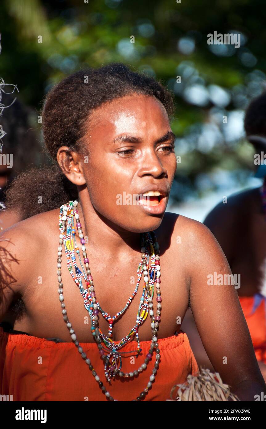 Woman dancer and singer at welcoming ceremony hi-res stock photography ...