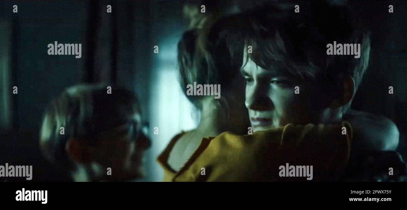 THE SCARY HOUSE, (aka DAS SCHAURIGE HAUS), from left: Lars Bitterlich ...