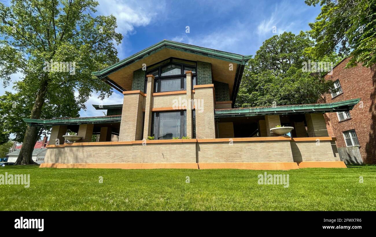 Springfield, IL USA - May 14, 2021: Dana Thomas House a Frank Lloyd ...