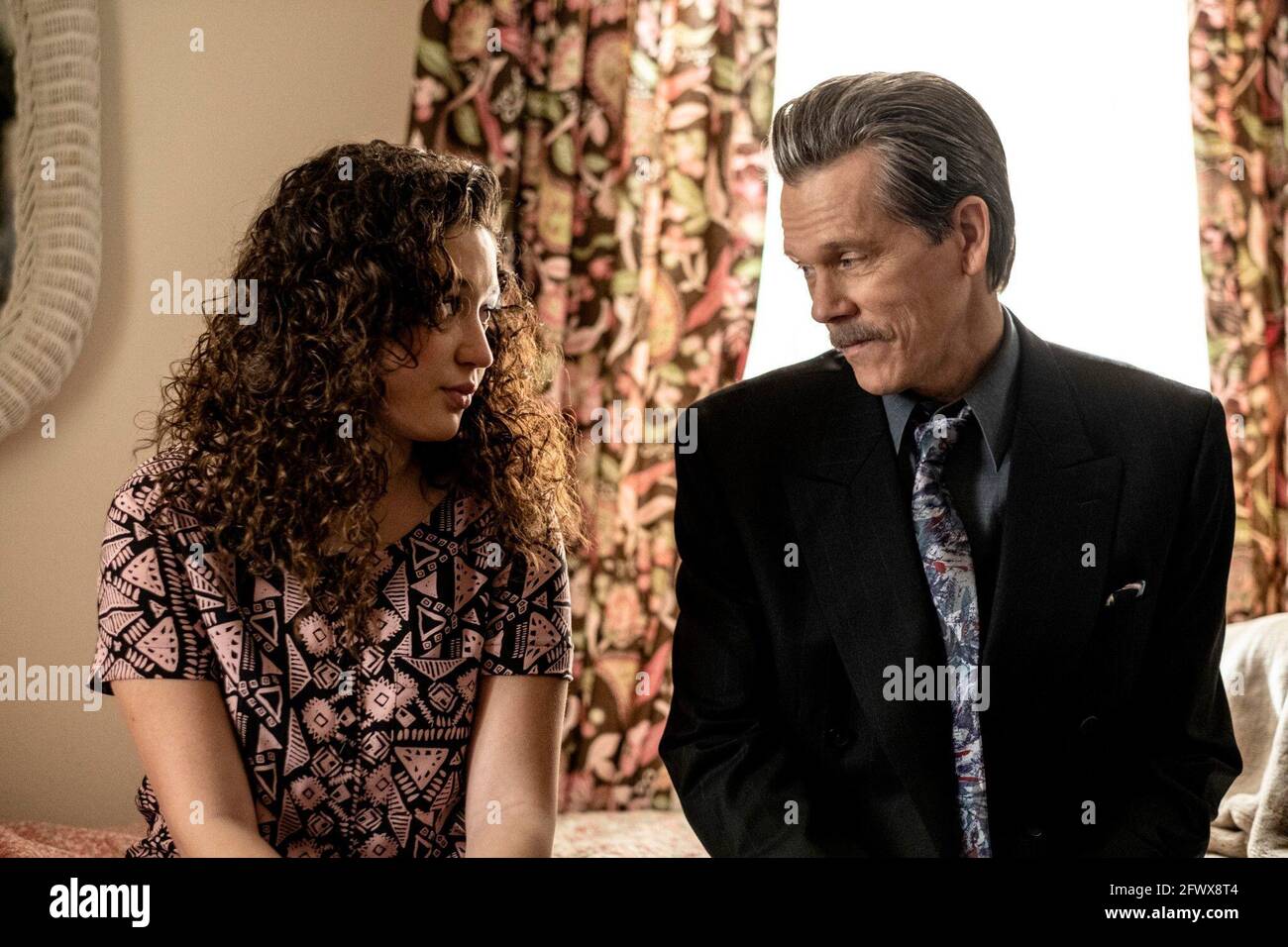 CITY ON A HILL, from left: Lucia Ryan, Kevin Bacon, Pax Bostonia ...