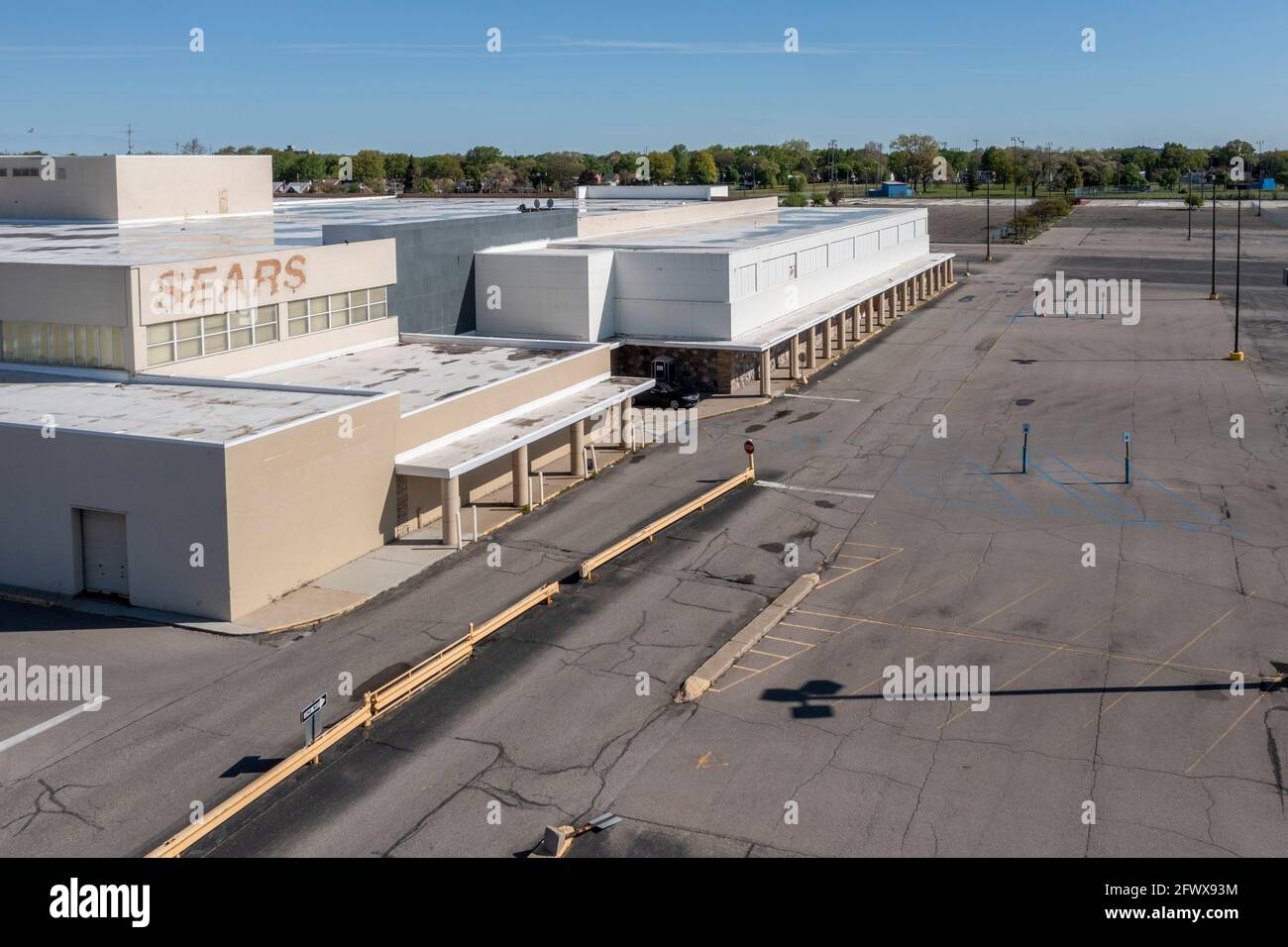 Lincoln Park, Michigan - A closed Sears store in the former Lincoln ...