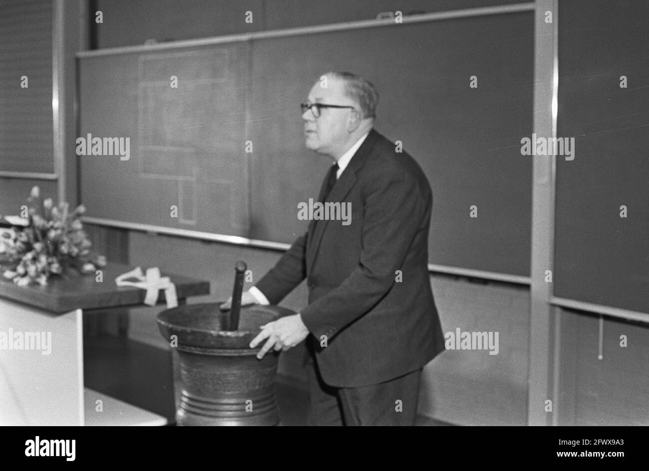 Minister veringa opening speech hi-res stock photography and images - Alamy