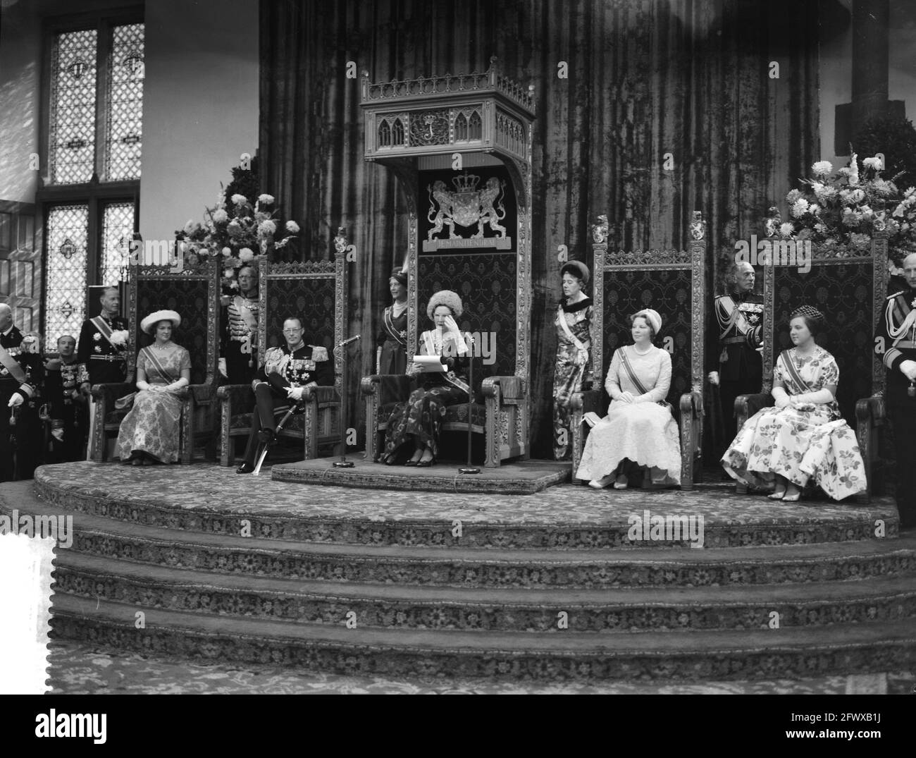 Throne speech 19 hi-res stock photography and images - Alamy