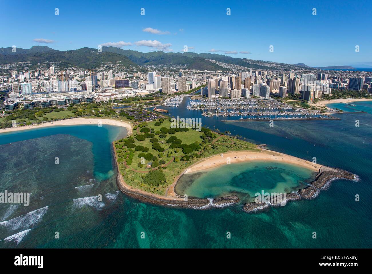 Aerial ala moana beach park hi-res stock photography and images - Alamy