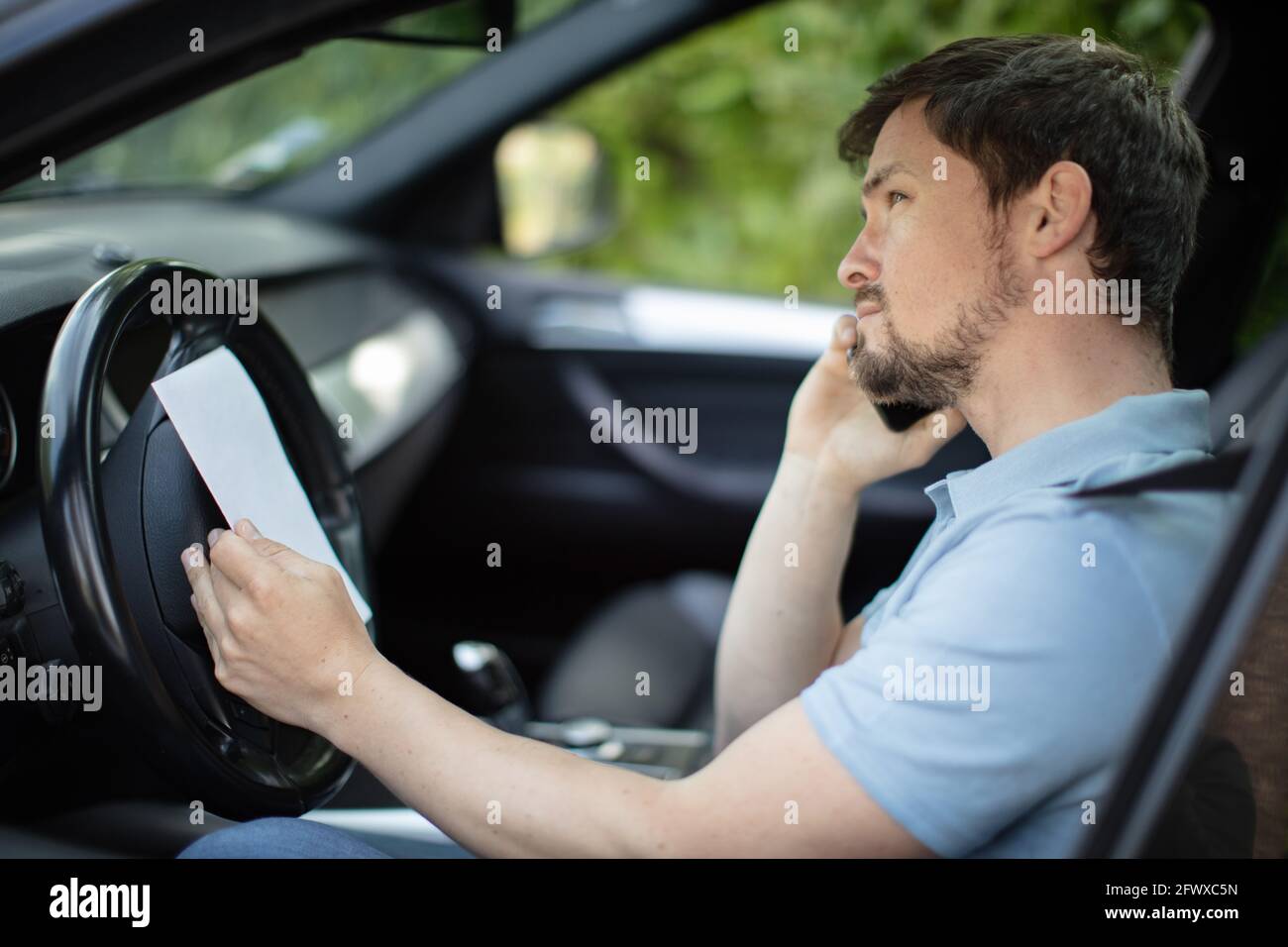 Radio transmission car phone hi-res stock photography and images - Alamy