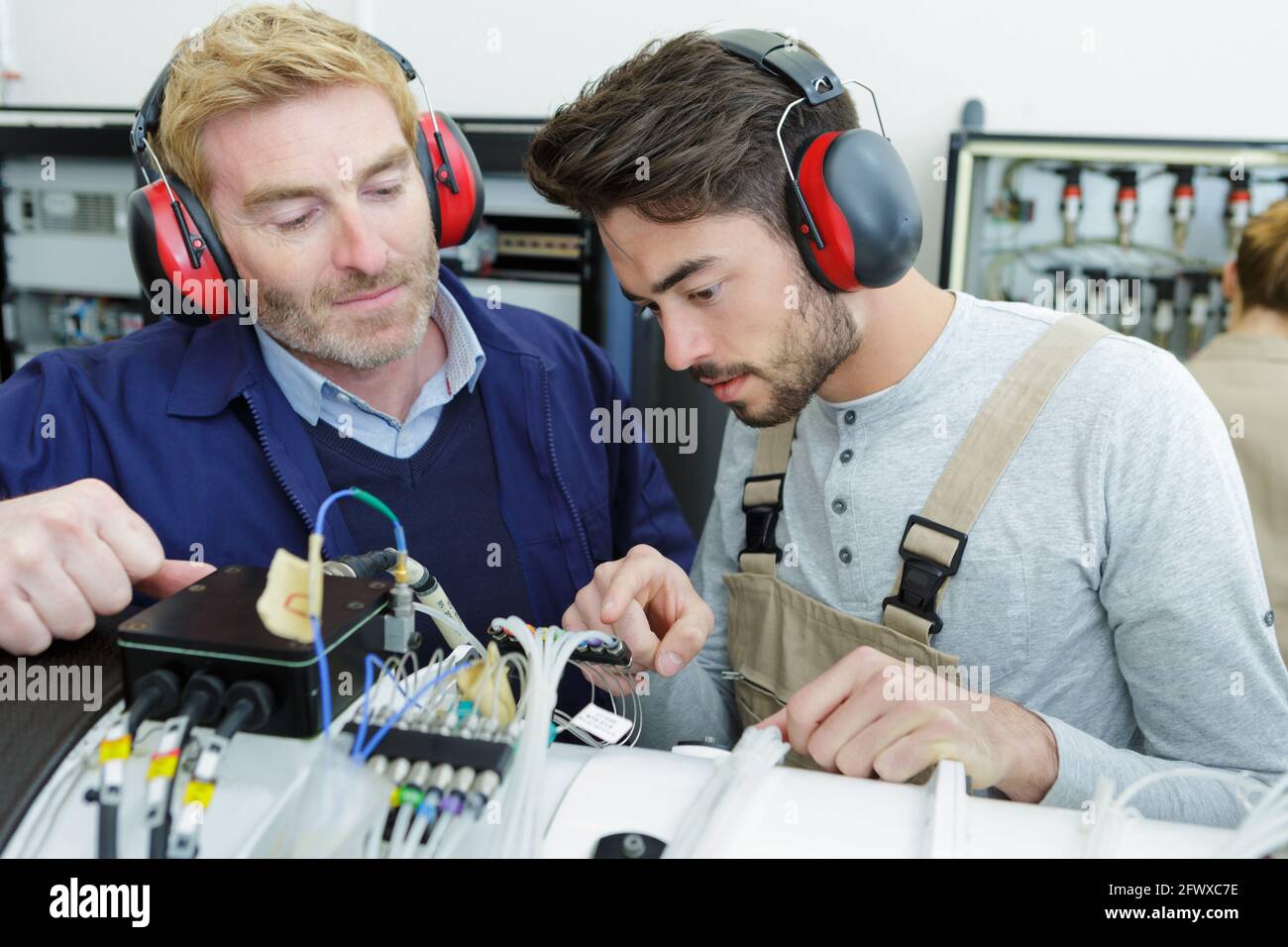 Network cable testing hi-res stock photography and images - Alamy