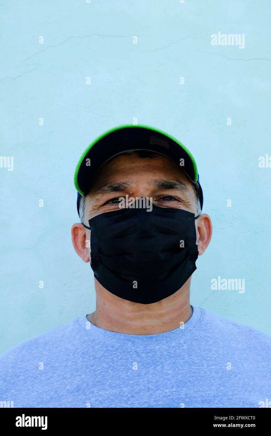 Wearing mask masks covid 19 health crisis pandemic coronavirus hi-res ...