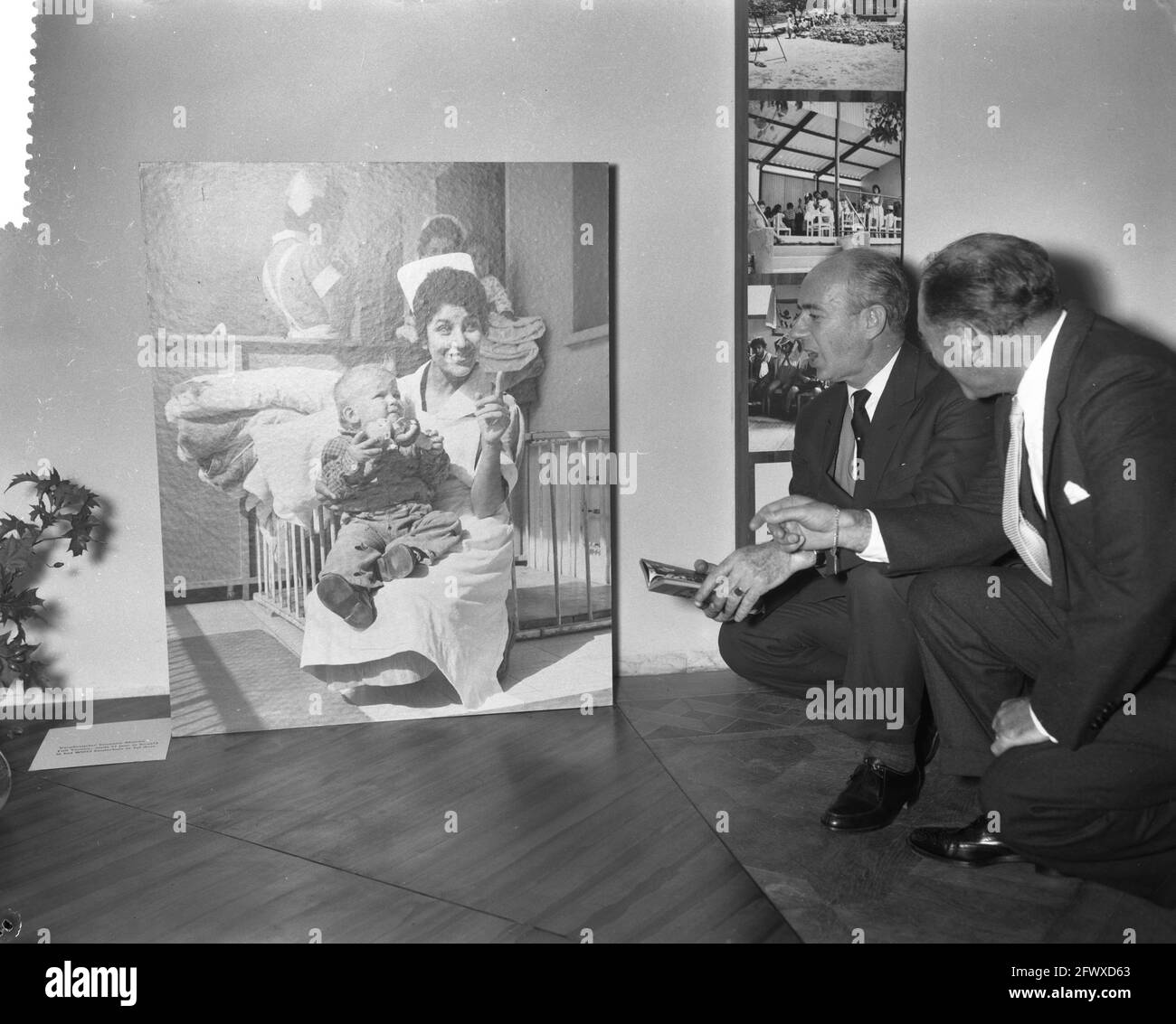 Opening exhibition Women of Israel by Ambassador Cidor, Ambassador H. A ...