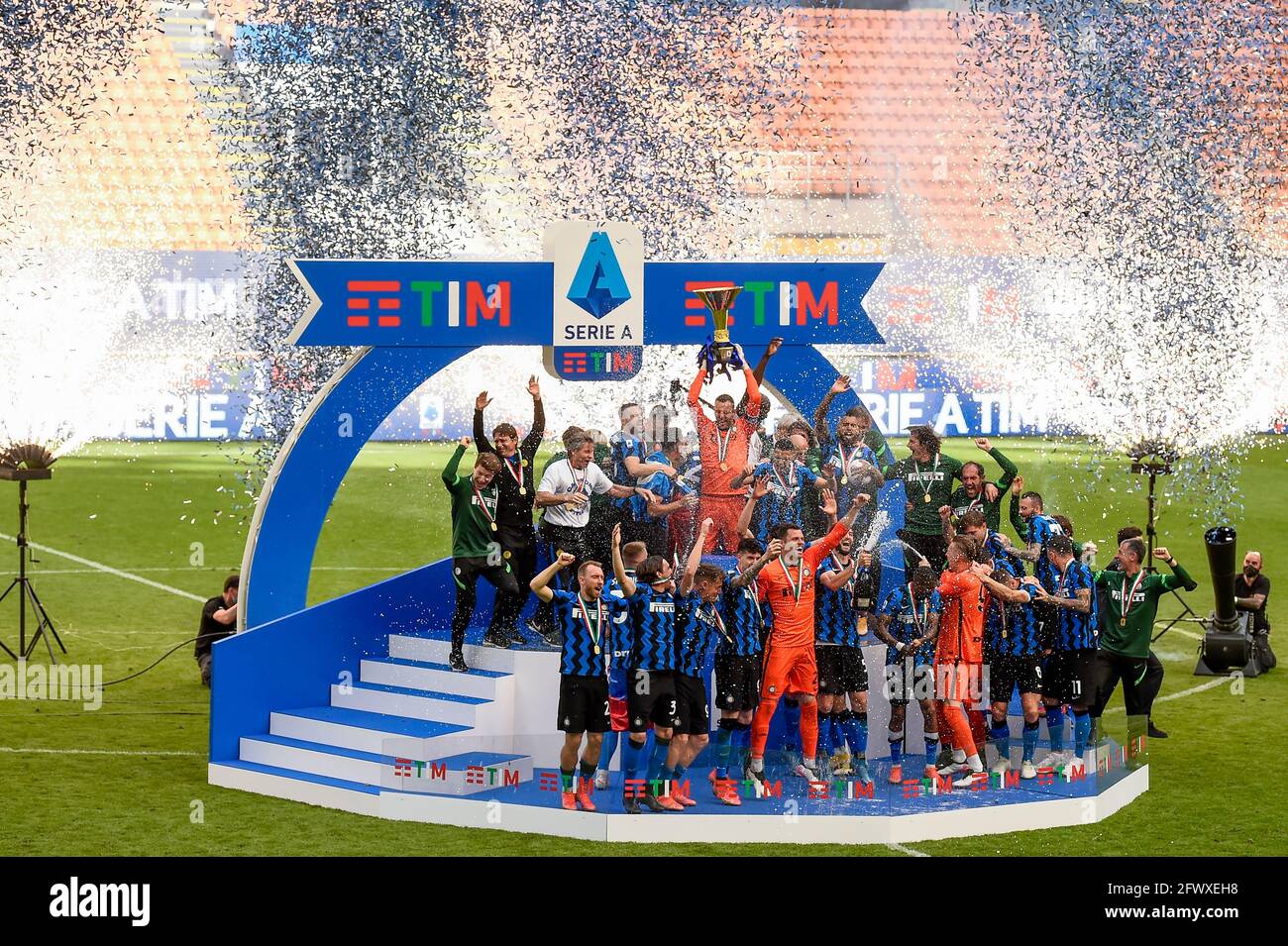 Christian eriksen inter milan trophy hi-res stock photography and ...