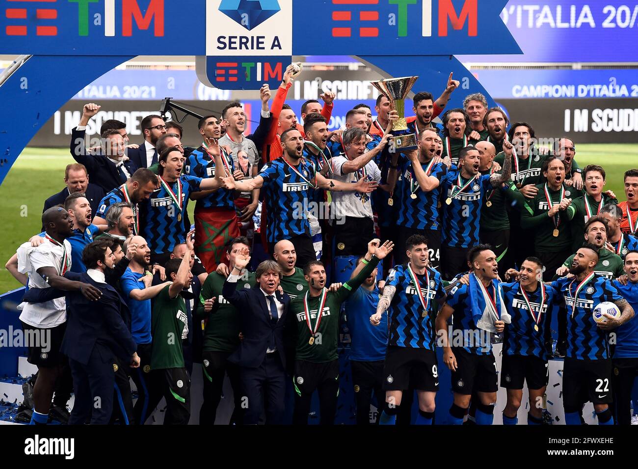 Christian eriksen inter milan trophy hi-res stock photography and ...