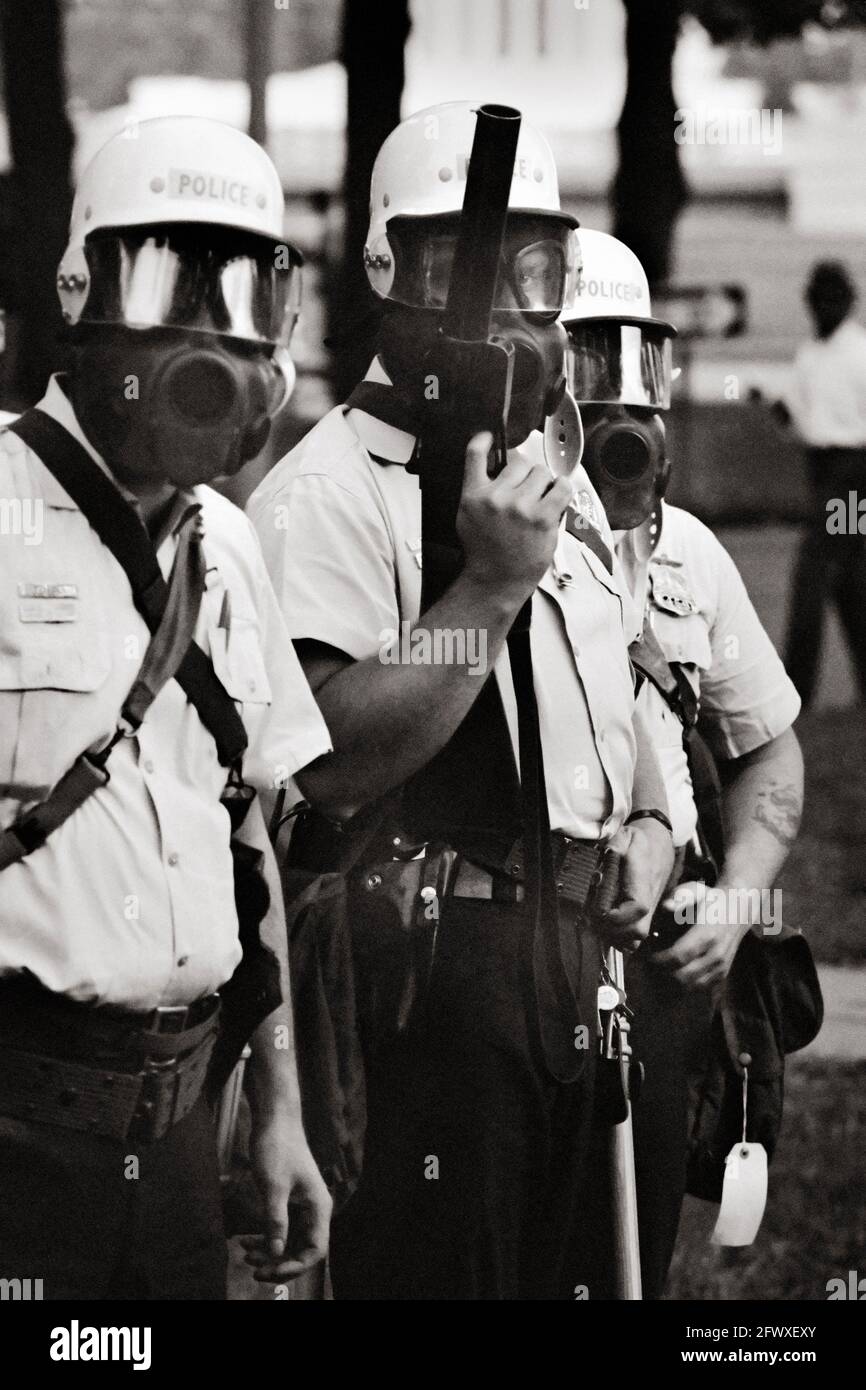 Tear gas launcher hi-res stock photography and images - Alamy