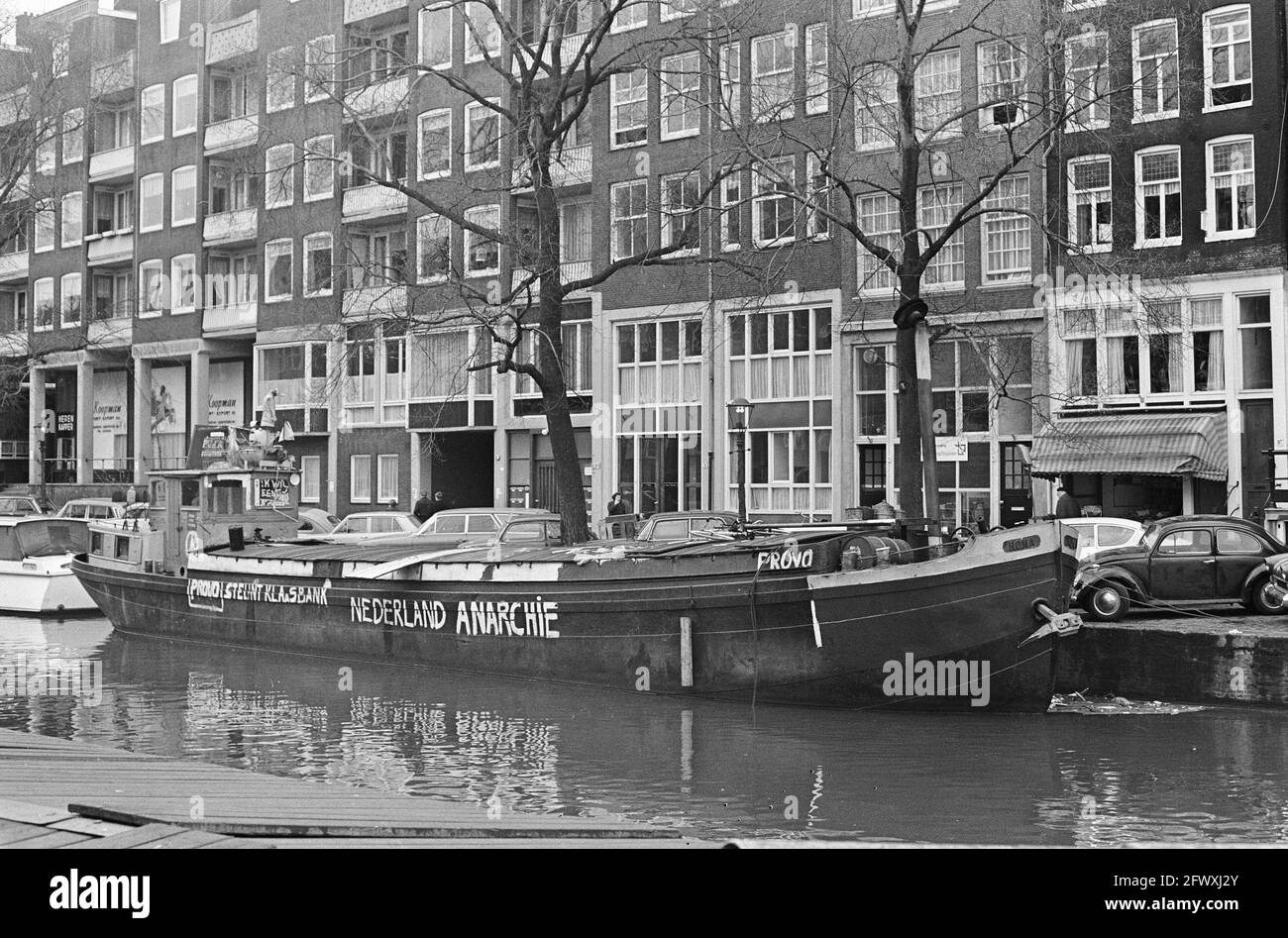 Provo boat (Korte Prinsengracht), March 9, 1967, ships, The Netherlands ...