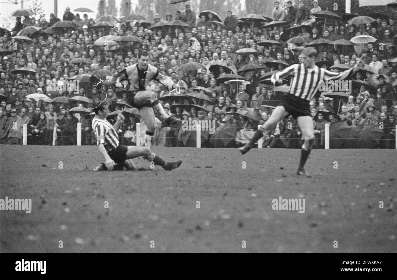 Psv go ahead 0 1 game moments hi-res stock photography and images - Alamy