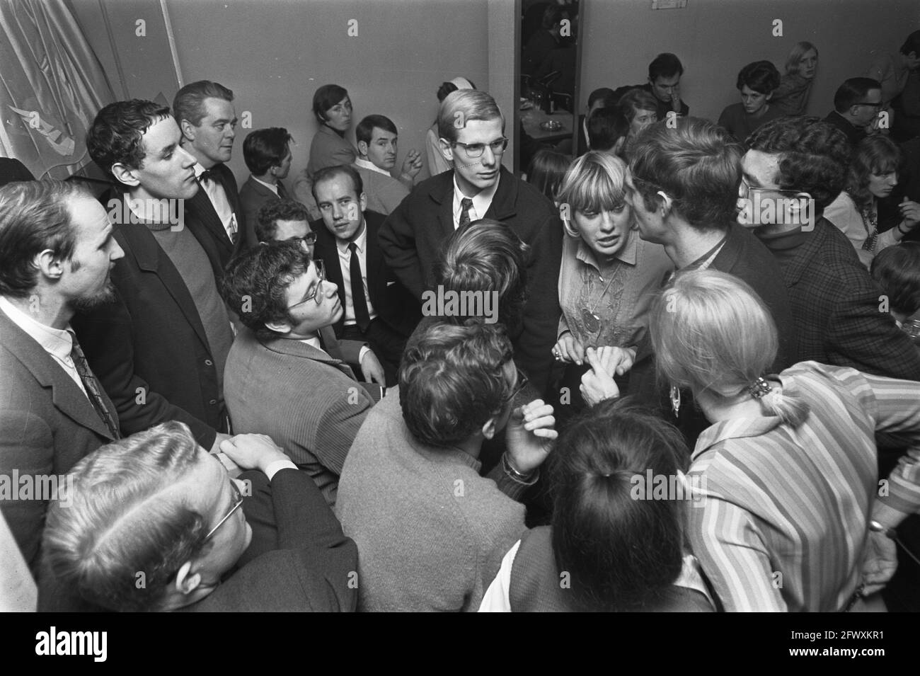 Athletes in the hall discussions, December 14, 1968, ATLETEN, The ...