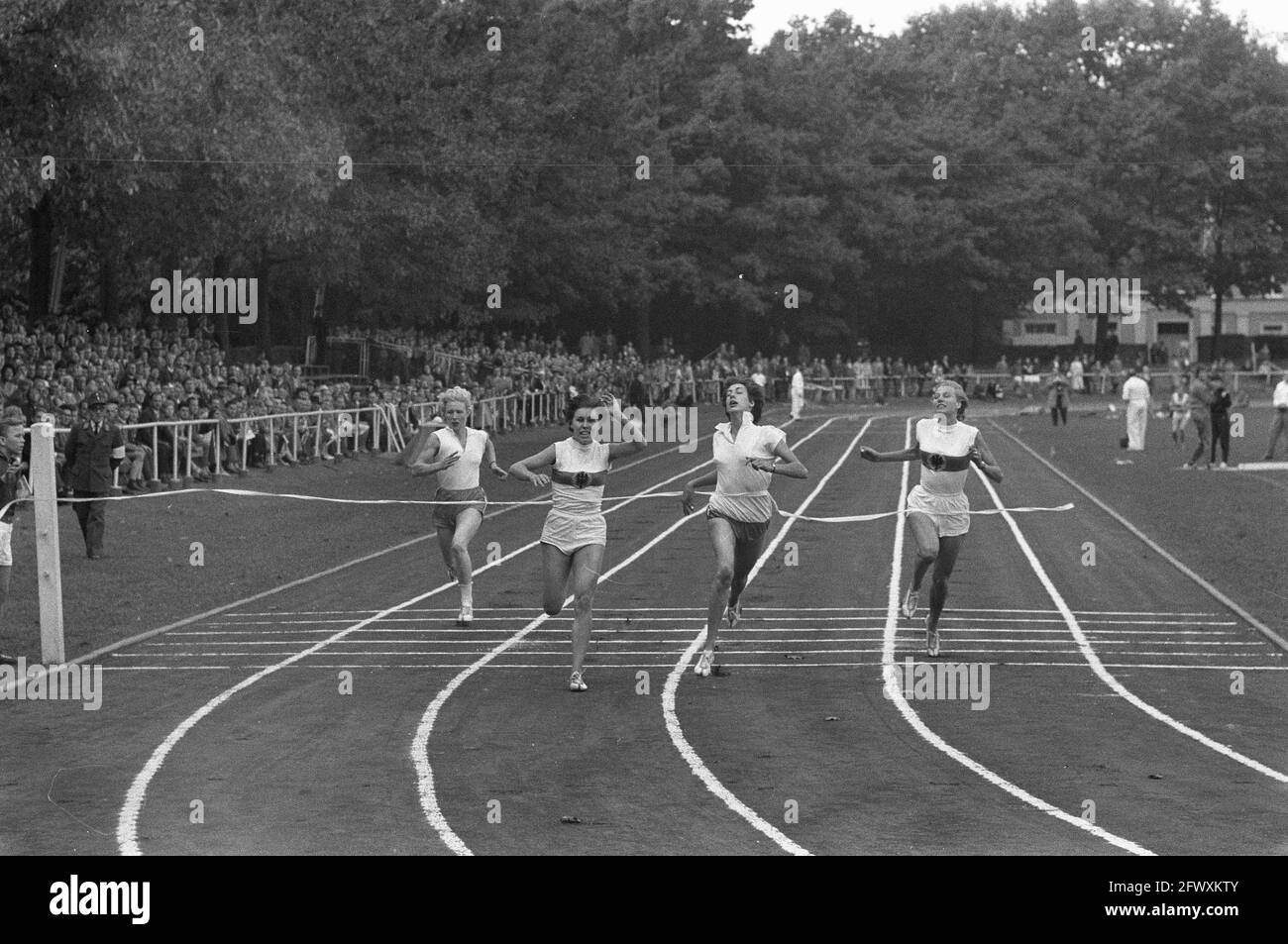 Athletics women Germany Netherlands in Aachen, 100 meter sprint from ...