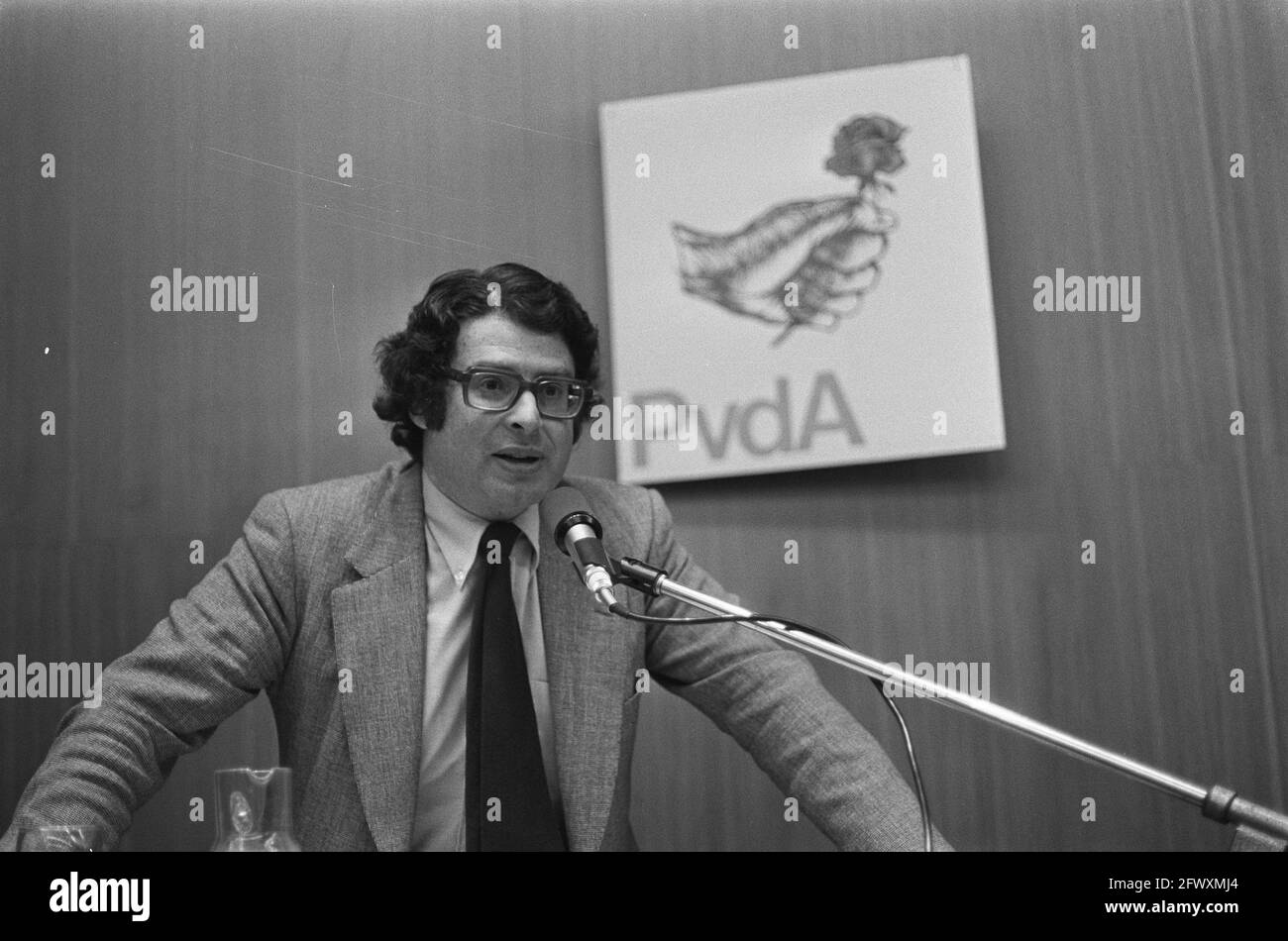 Group chairman ed van thijn speaking hi-res stock photography and ...