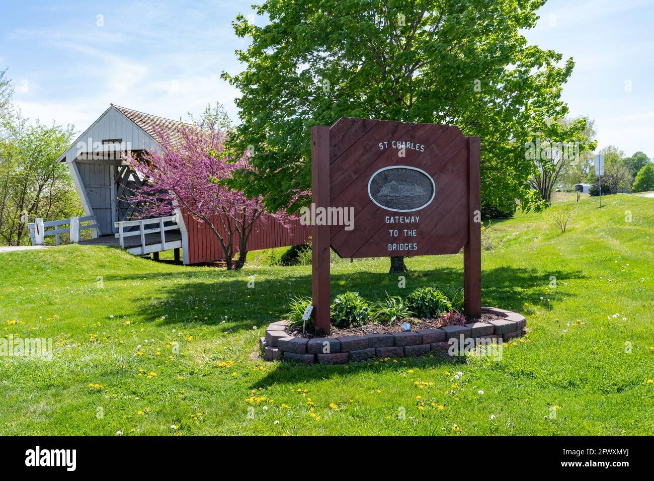 St. Charles, Iowa - May 4, 2021: Sign and the Imes Covered bridge ...