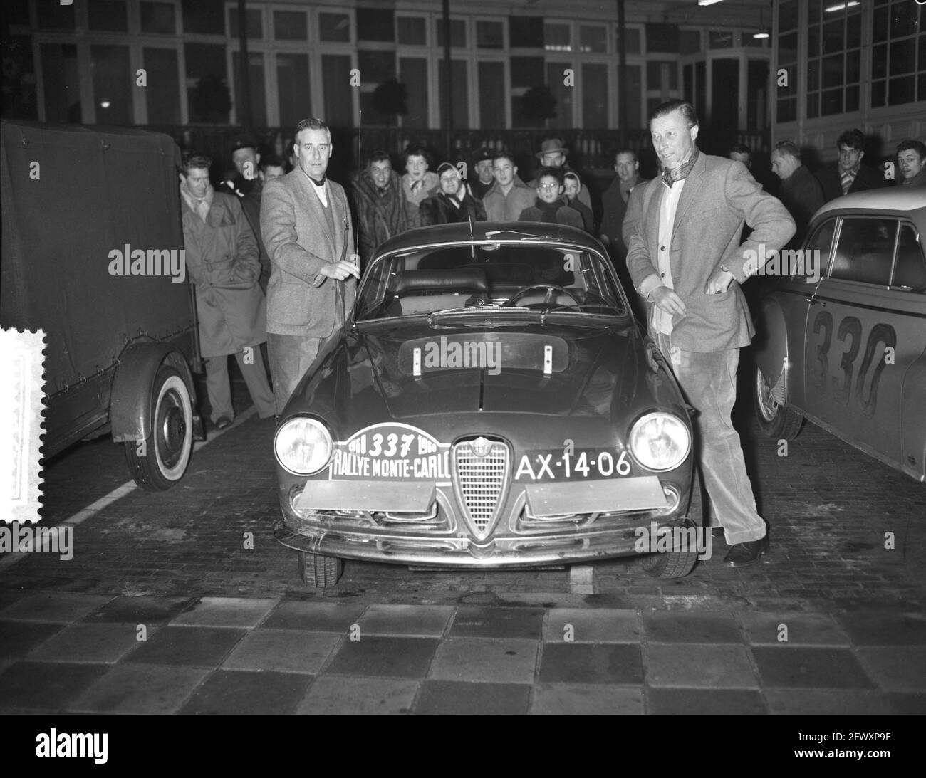 Rally Monte Carlo 1960 departure The Hague, January 19, 1960, DEPARTURE ...
