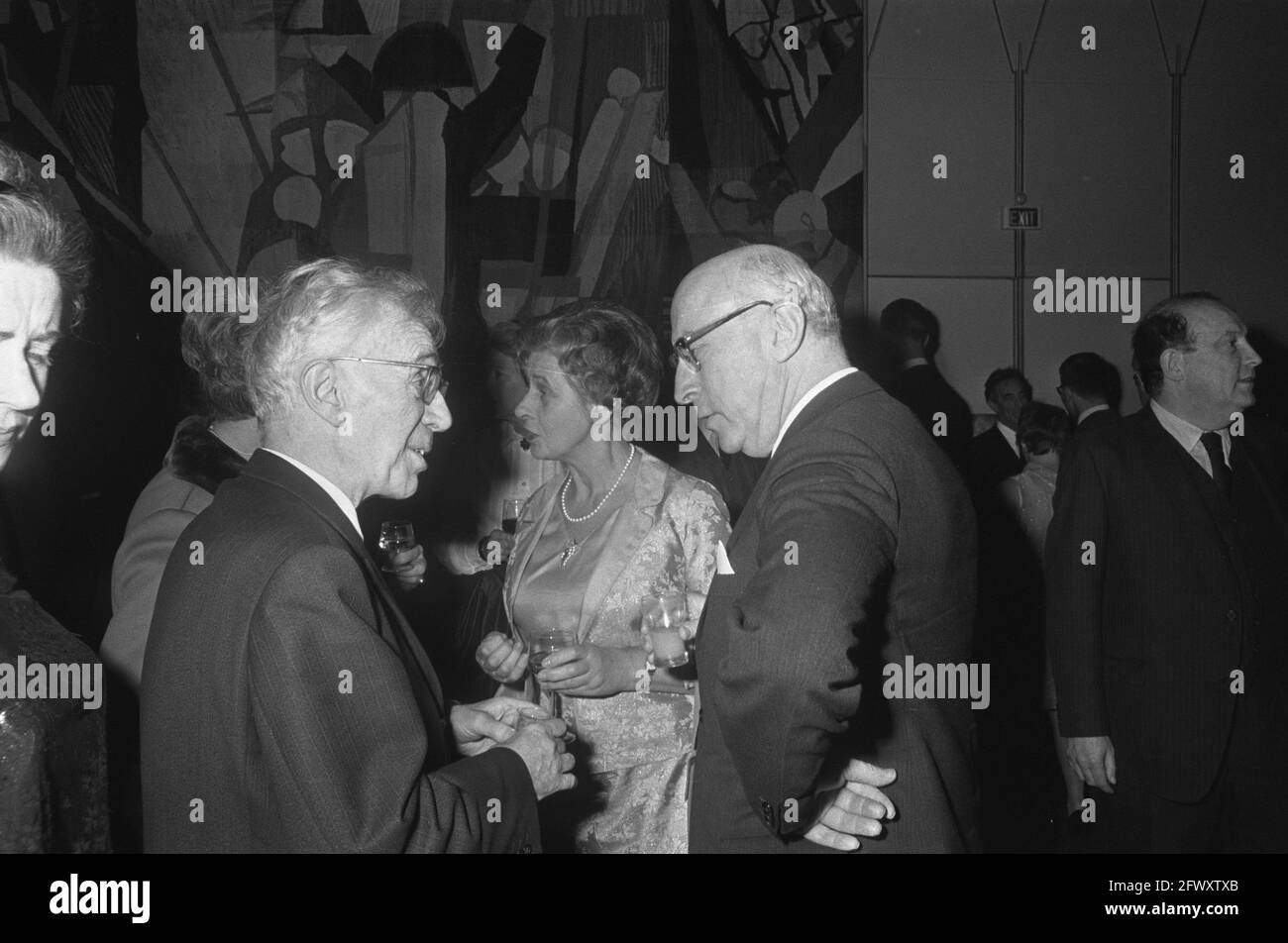 Reality agency Black and White Stock Photos & Images - Alamy