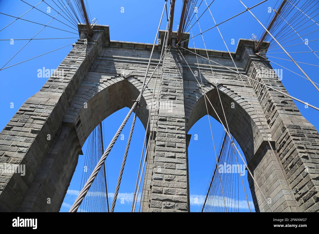 Bridge pylon hi-res stock photography and images - Alamy