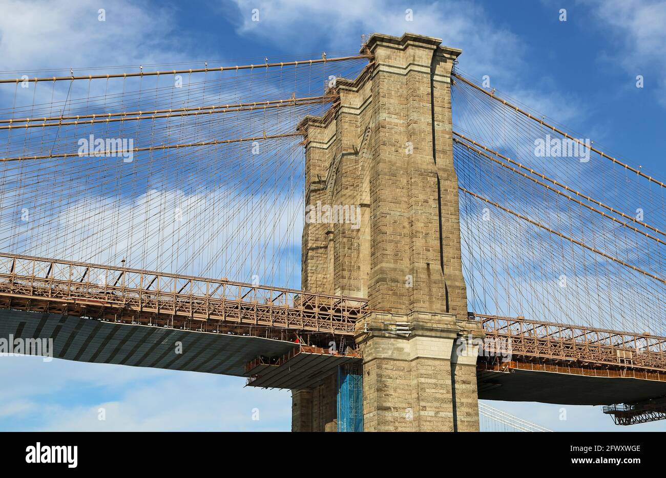 Suspension bridge pylon hi-res stock photography and images - Alamy