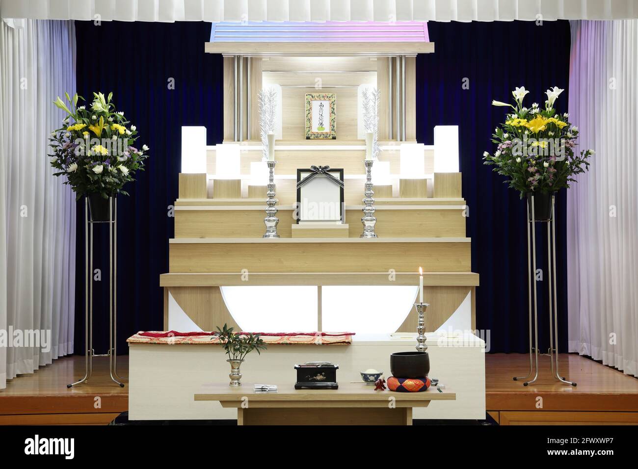 Style of a Japanese small general funeral Stock Photo - Alamy