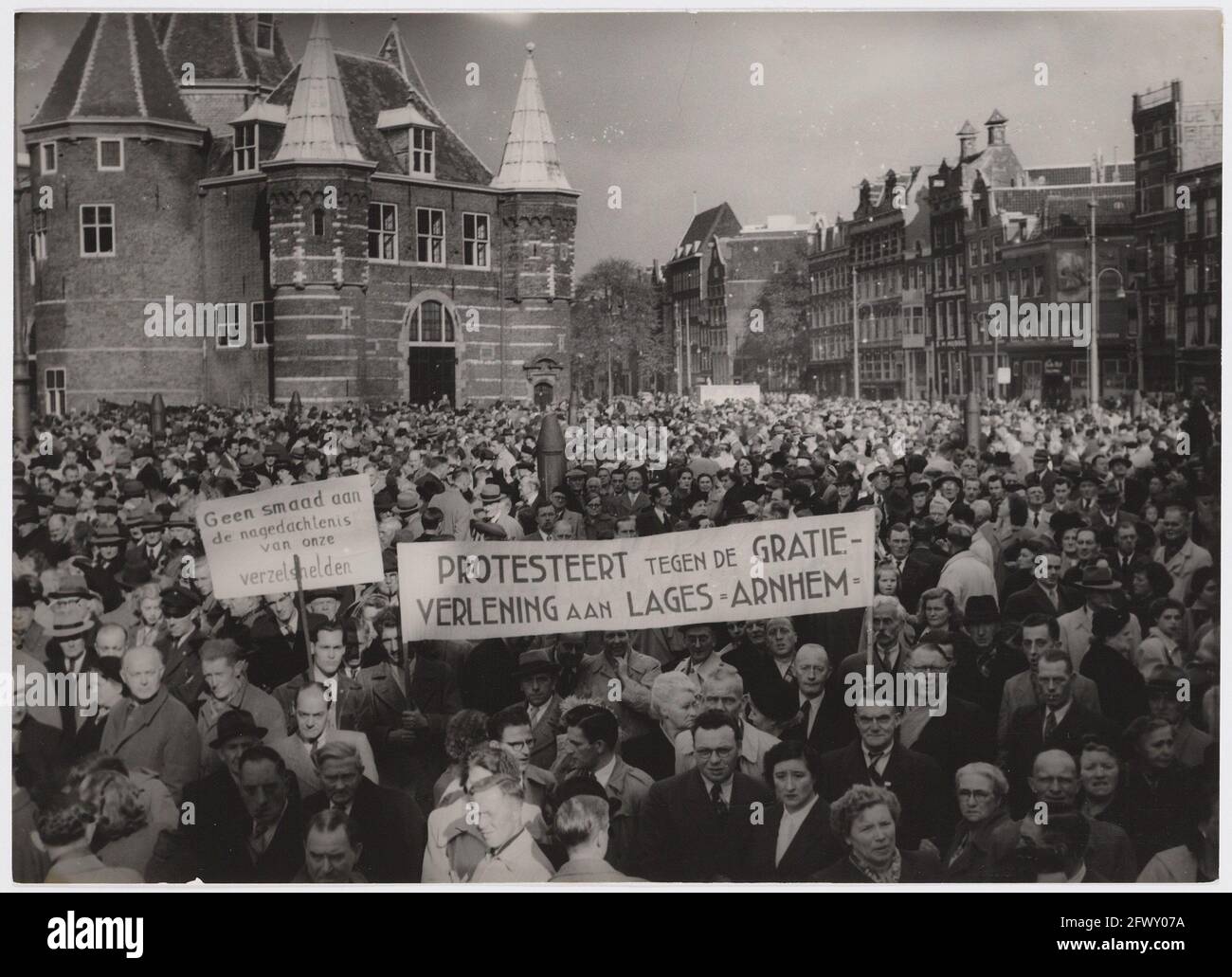 Protest action against pardon of Willy Lages, Nieuwmarkt, Image file ...