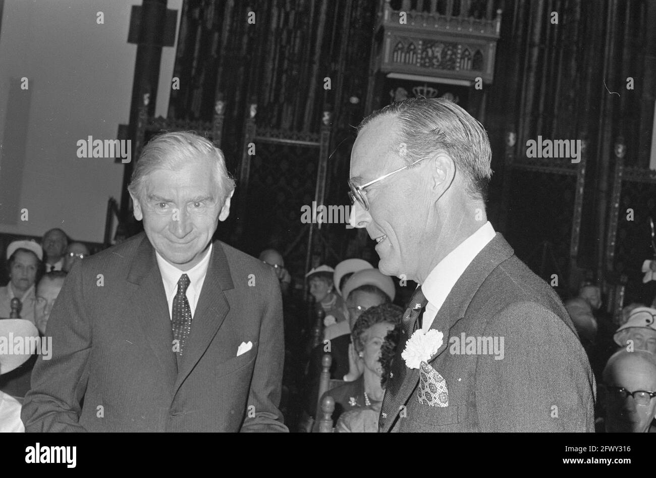 English laureate sir herbert read hi-res stock photography and images ...