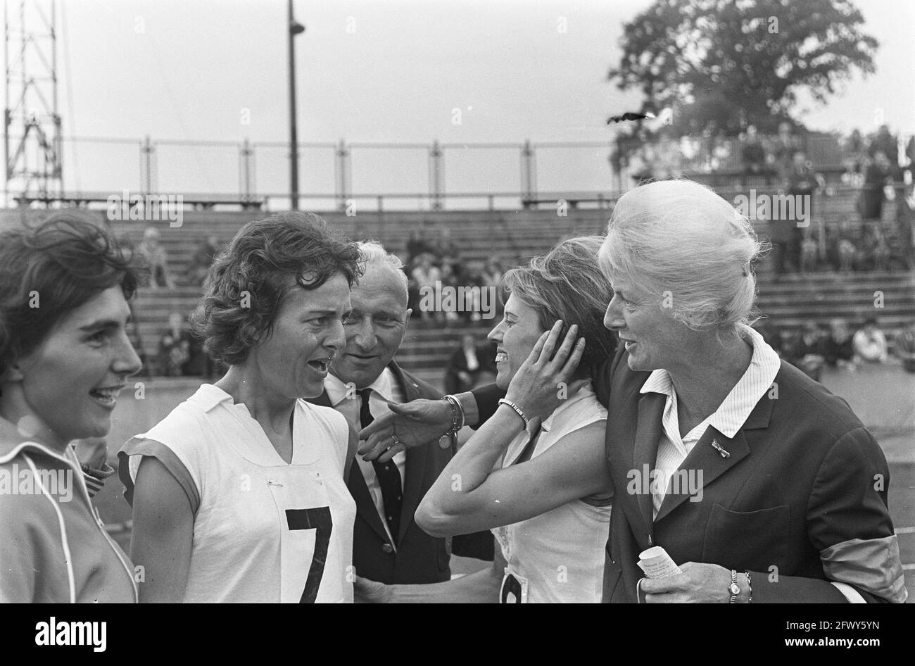 Athletics Netherlands England ladies Enschede, joy Dutch champion Fanny ...