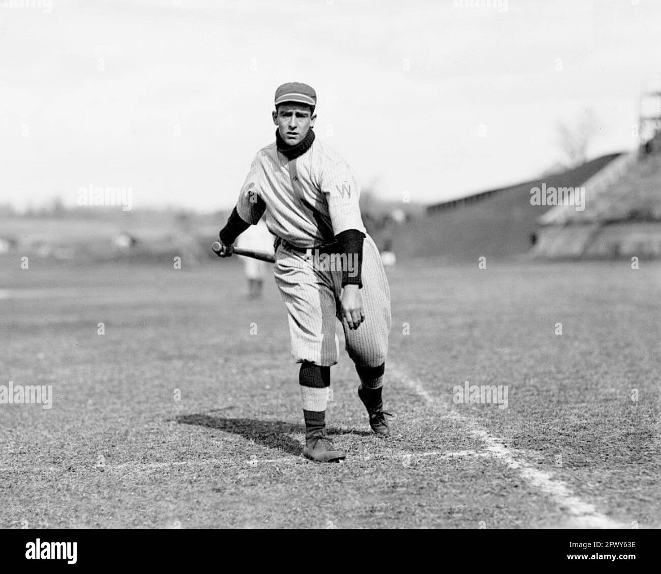Vintage washington senators baseball players hi-res stock photography ...