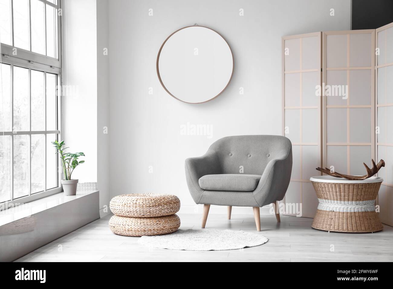 Ottoman mirror hi-res stock photography and images - Alamy