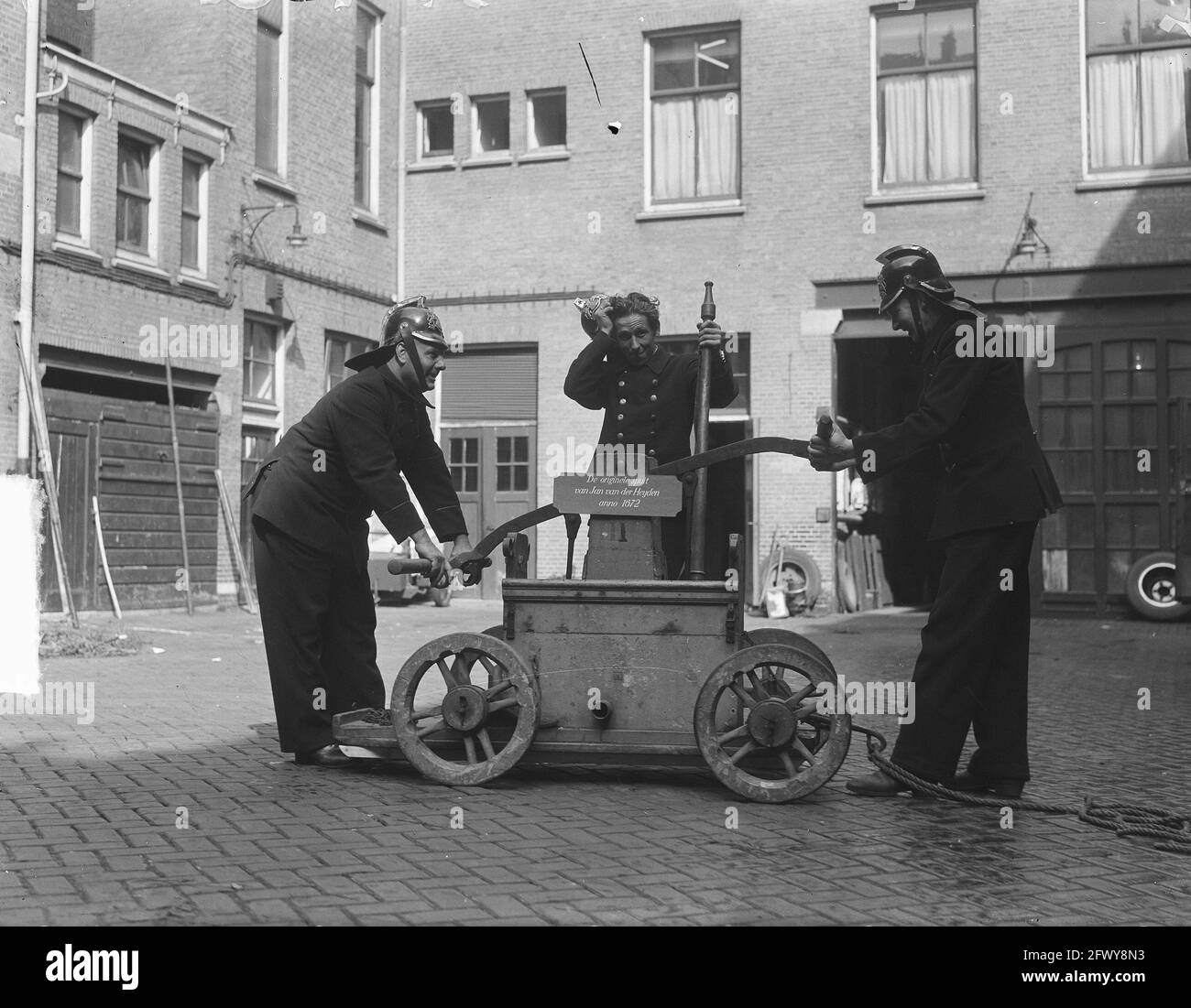 Old hand-held fire extinguisher from the factory of Jan van der Heiden ...