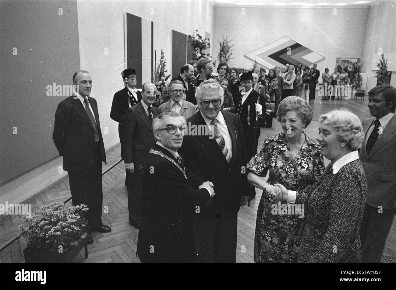 Reception mayor Polak in Stedelijk Museum, 27 June 1977, museums ...