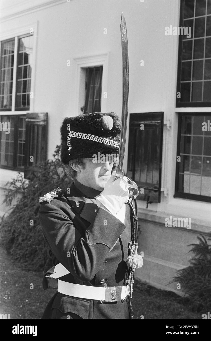 Honor Guard in front of Catshuis ( The Hague ), September 5, 1978 ...