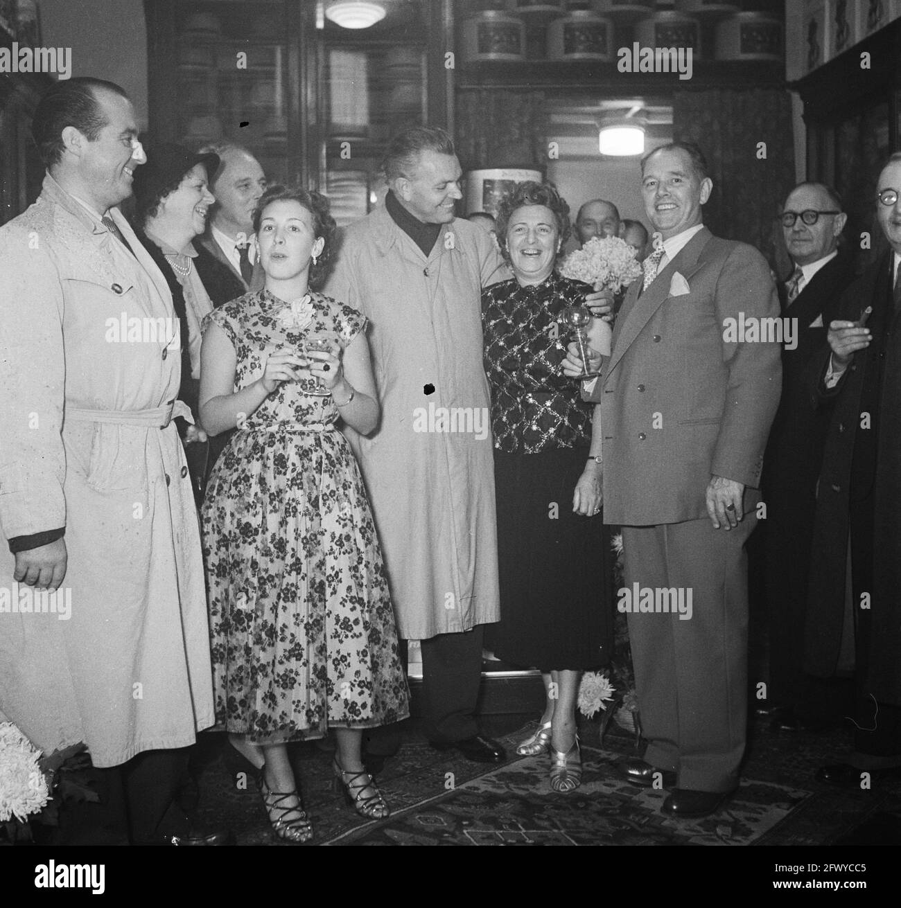 Reception Jan (van) Pul (40 years of hats), October 1, 1952, receptions ...
