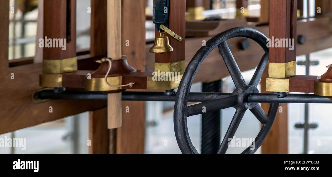 Mechanical tables mechanism. Technical levels below the ceremonial hall ...