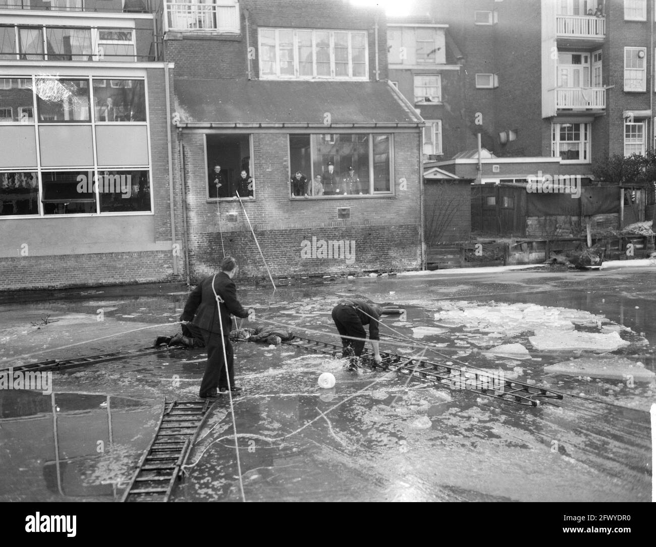 Ice rescue ladders hi-res stock photography and images - Alamy